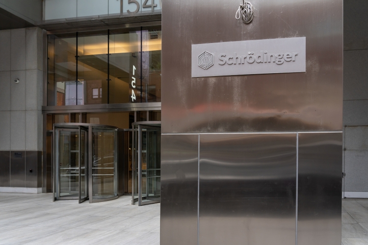 Schrodinger: Leading The AI Healthcare Revolution (NASDAQ:SDGR ...