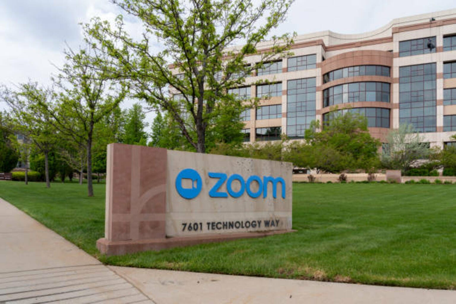 Zoom snaps six straight sessions of losses (ZM:NASDAQ) | Seeking Alpha