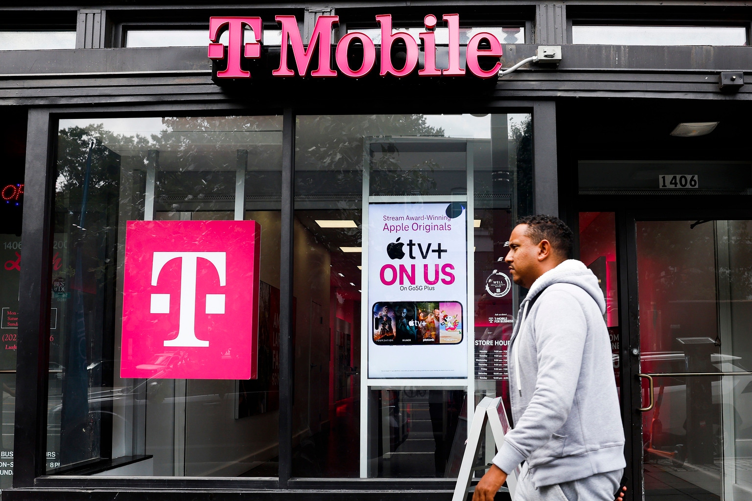 T-Mobile: The New Telecom Leader (NASDAQ:TMUS) | Seeking Alpha