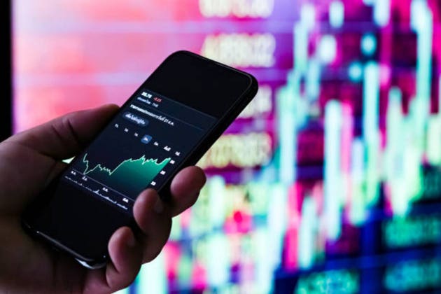 Retail traders beat Wall Street benchmarks with AI stock picks ...