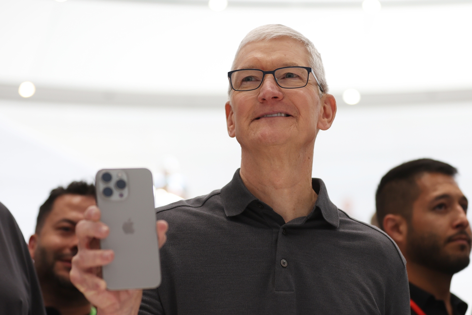 Nothing To Like About Apple's FQ4 2023 Headline Beat (NASDAQ:AAPL ...