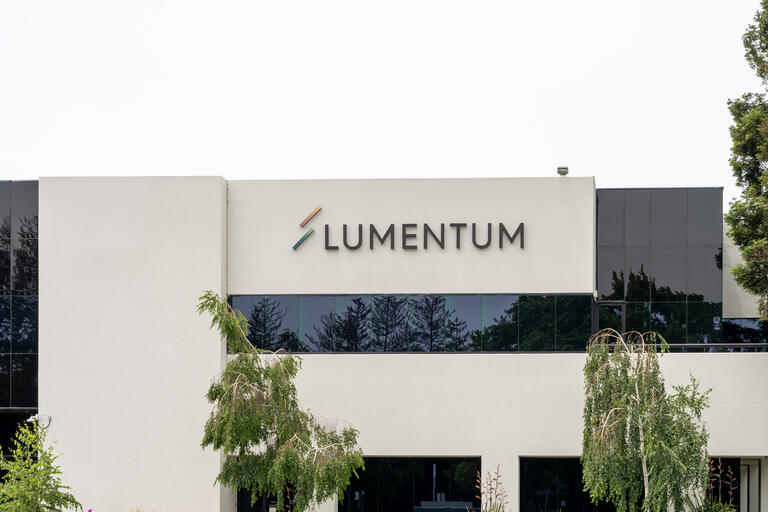 Lumentum takes advantage of AI data center demand, shares rise on Q4 results (LITE:NASDAQ ...