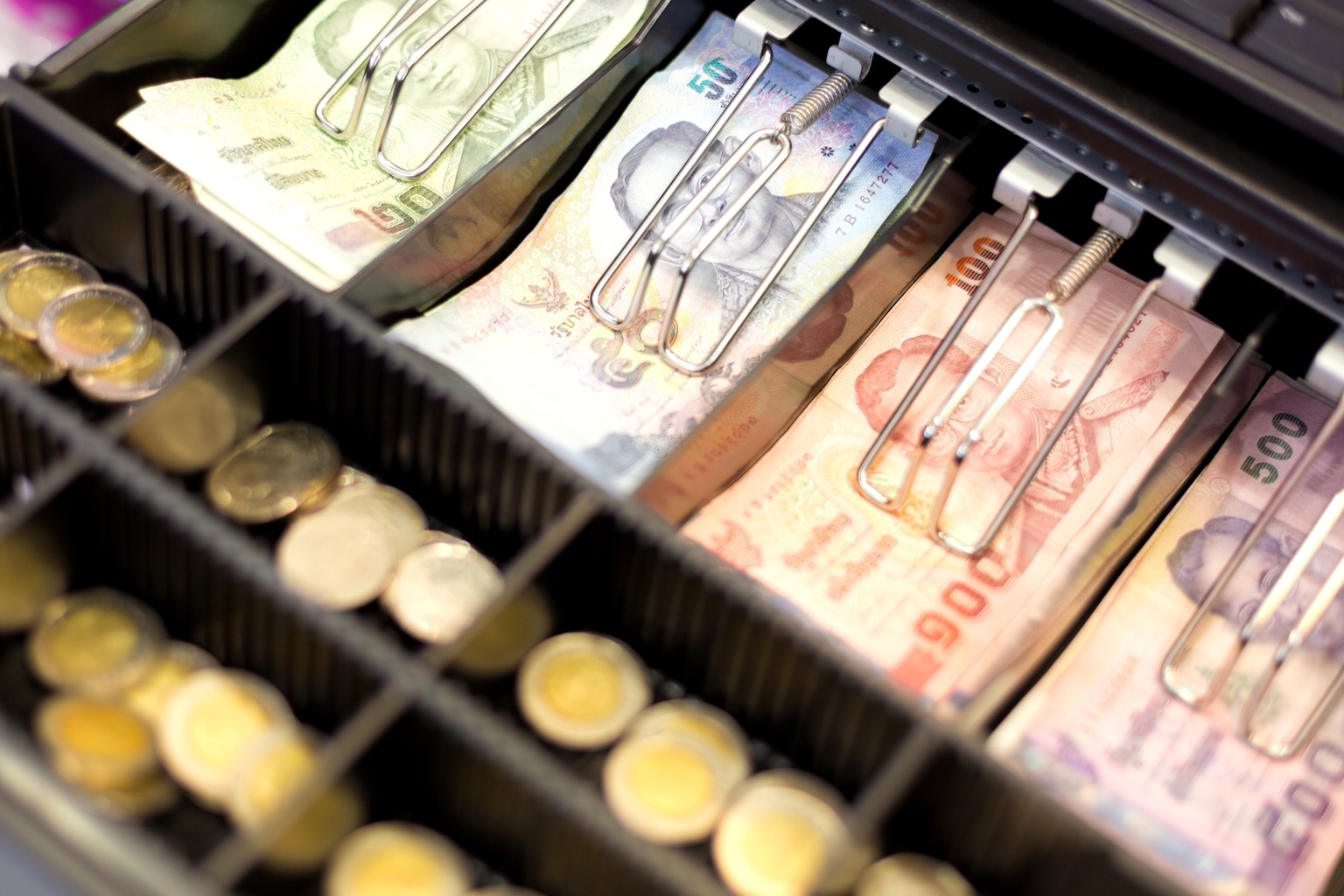 Crocs: Contrarian Buy For The Long-Sighted; Cash Is King (NASDAQ:CROX ...