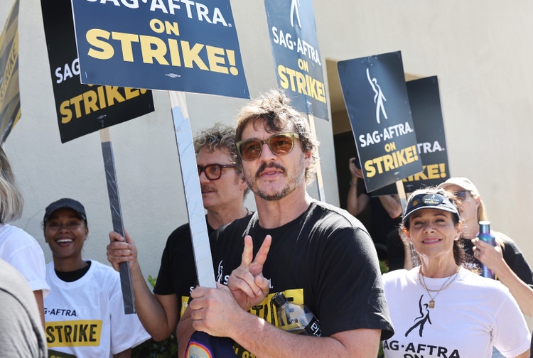 Hollywood strike: Talks between studios, actors break down | Seeking Alpha