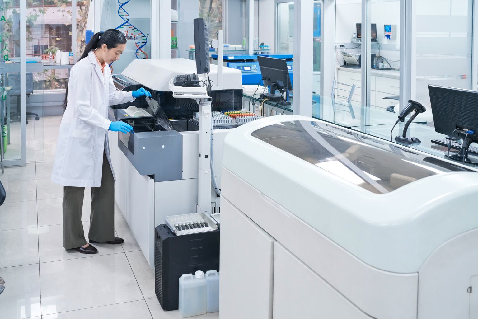 Recursion: Transforming Drug Discovery With Its AI-Powered Drug ... Recursion: Transforming Drug Discovery With Its AI-Powered Drug ...
