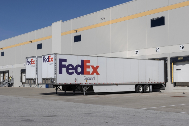 FedEx ends in red for its seventh consecutive session (NYSE:FDX ...
