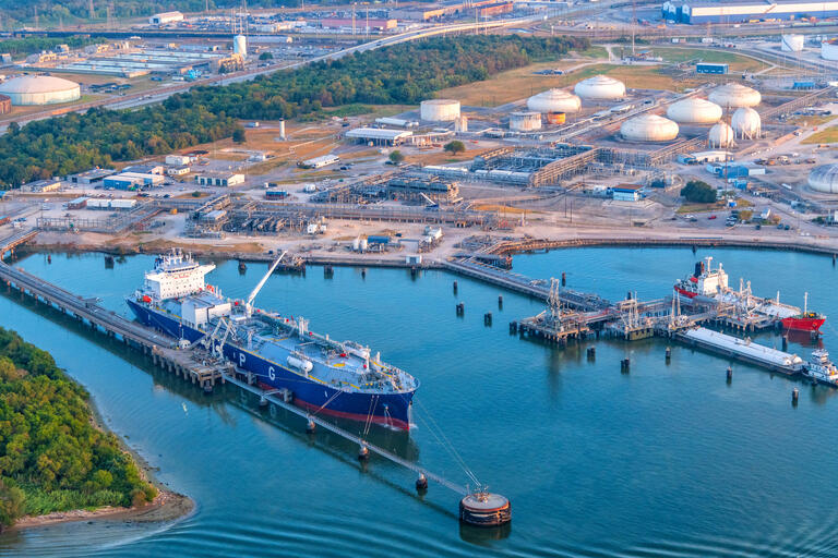 Venture Global's Calcasieu Pass LNG facility wins FERC approval (VG ...