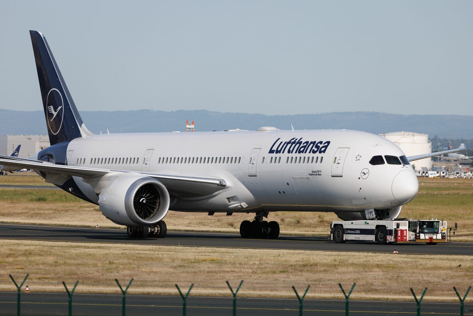 Lufthansa CEO says Boeing’s plane delays are ‘annoying’ (NYSE:BA ...