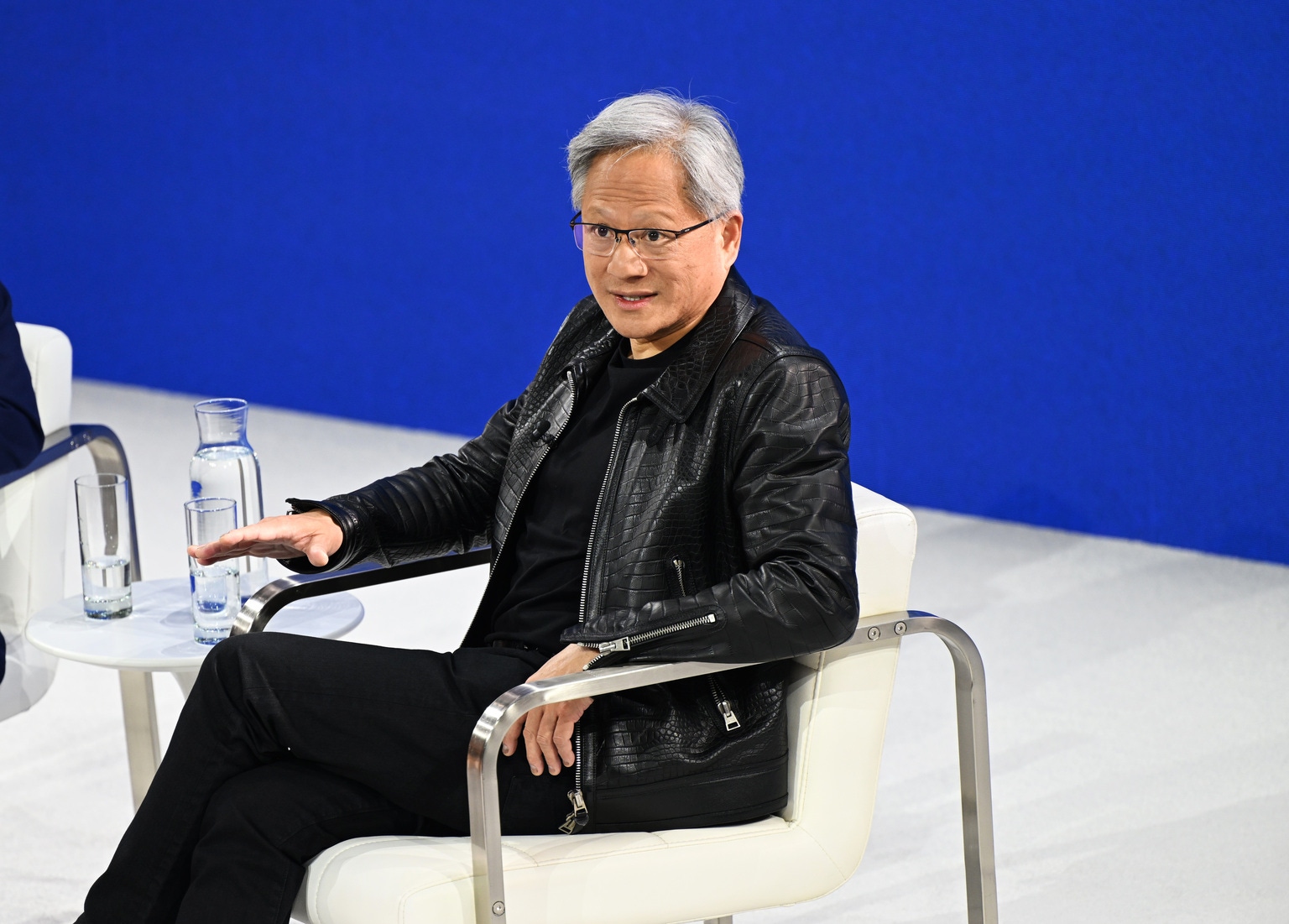 Nvidia Stock: Small LLMs, Bigger Problems (NASDAQ:NVDA) | Seeking Alpha