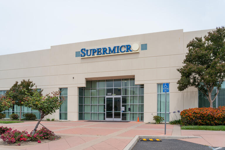 Super Micro prices offerings to fund AI data center server orders ...