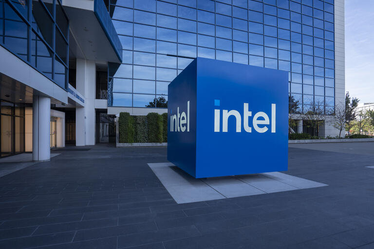 Intel tops Q4 estimates, but outlook falls short as CEO search ...
