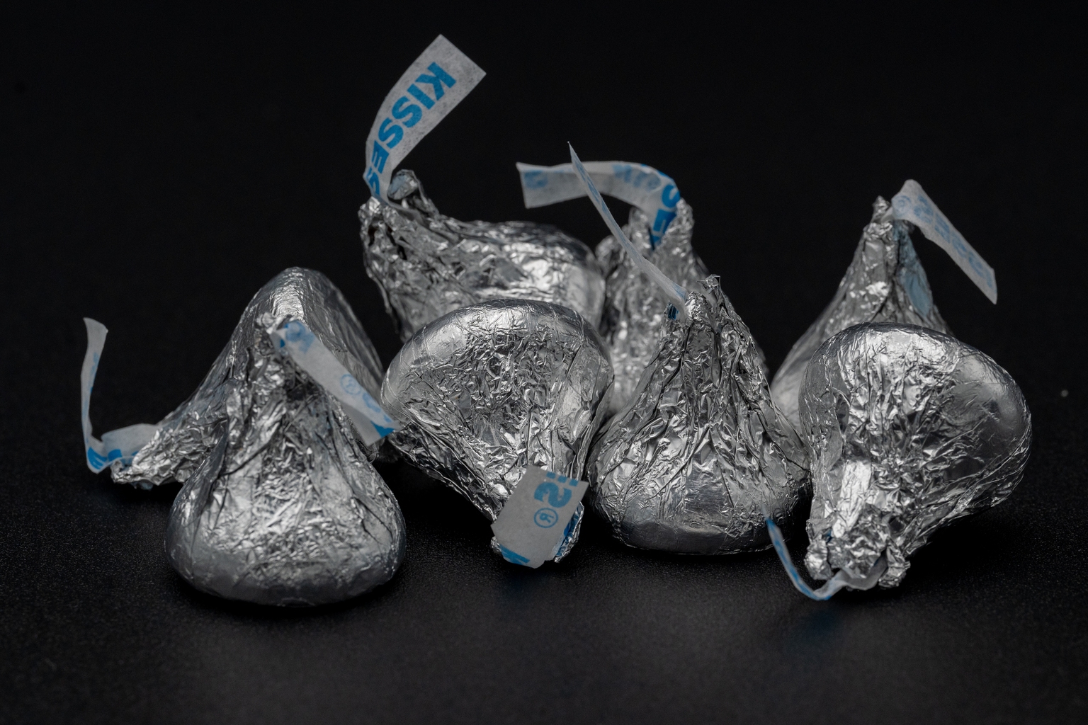 Hershey's price increases unlikely to keep up with cocoa inflation (HSY ...