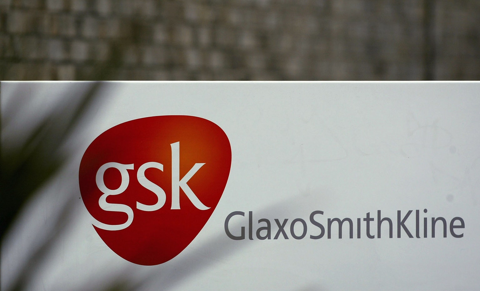 FDA approves GSK drug Ojjaara for myelofibrosis with anemia (NYSE:GSK ...