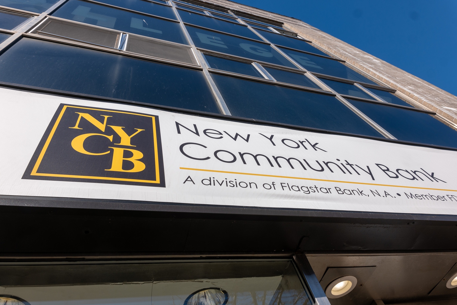 New York Community Bancorp Preferred Stock Looks Like Good Bet After Q4 ...