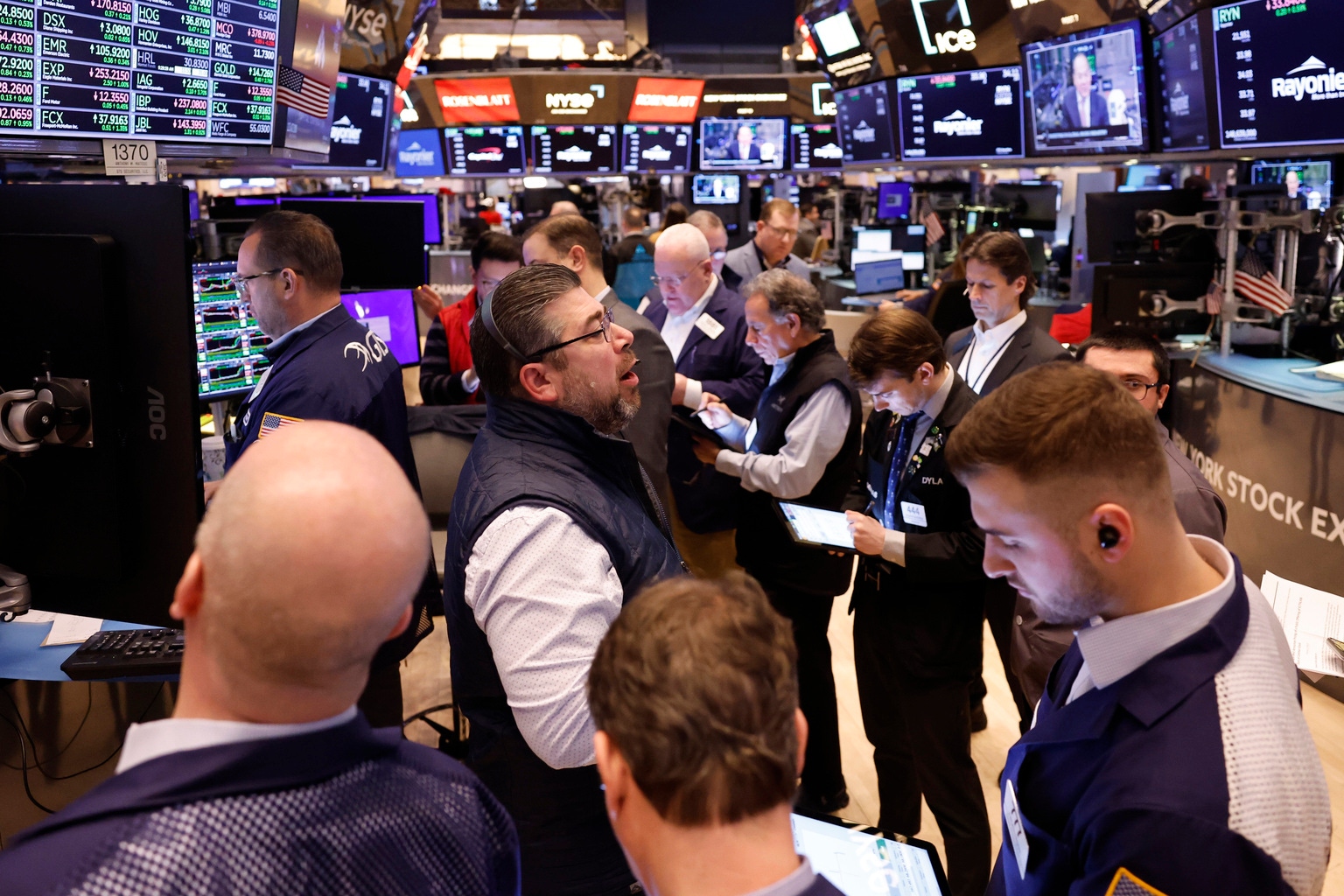 New York Stock Exchange gauging interest for 24/7 stock trading (NYSE ...