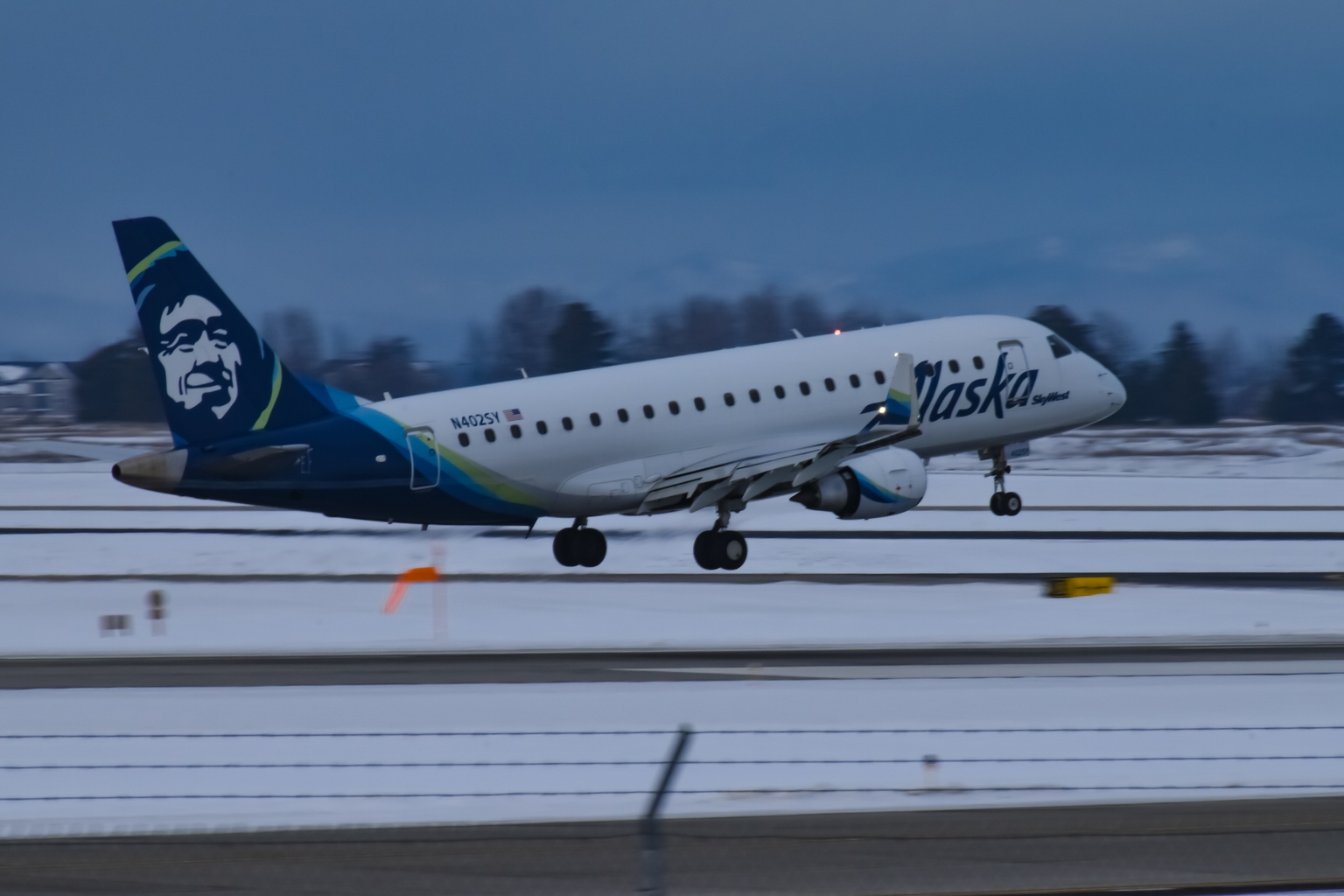 SkyWest: Likely 30-40% Overvalued As Air Travel Demand Growth Slows ...