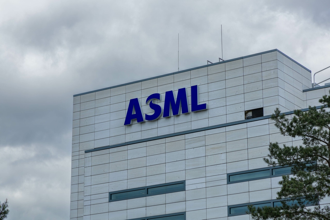 ASML Is A Growth Giant Begging For A Better Entry Level (NASDAQ:ASML) | Seeking Alpha