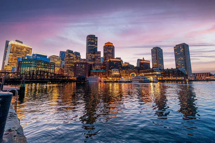 Eastern Bankshares Q1 Earnings: Looking Past Messy Headline Figures ...