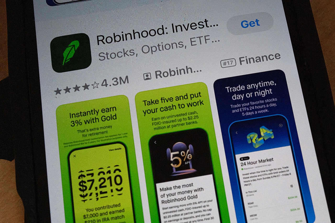 Robinhood: Strong Moat And A Super-App In The Making, With Risks Worth ...