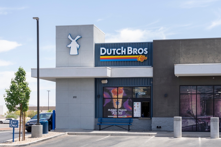 Dutch Bros Stock Is Growing Fast, So Is The Market Cap (NYSE:BROS ...