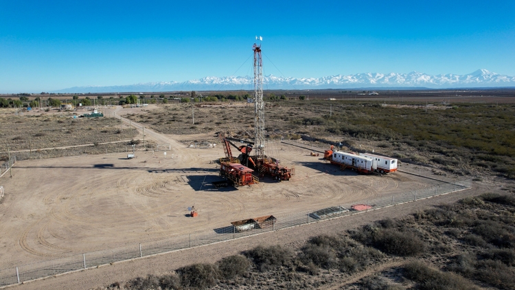 Devon Energy: Q2 Earnings On Tap, Shares Consolidating With Mid-$60s ...