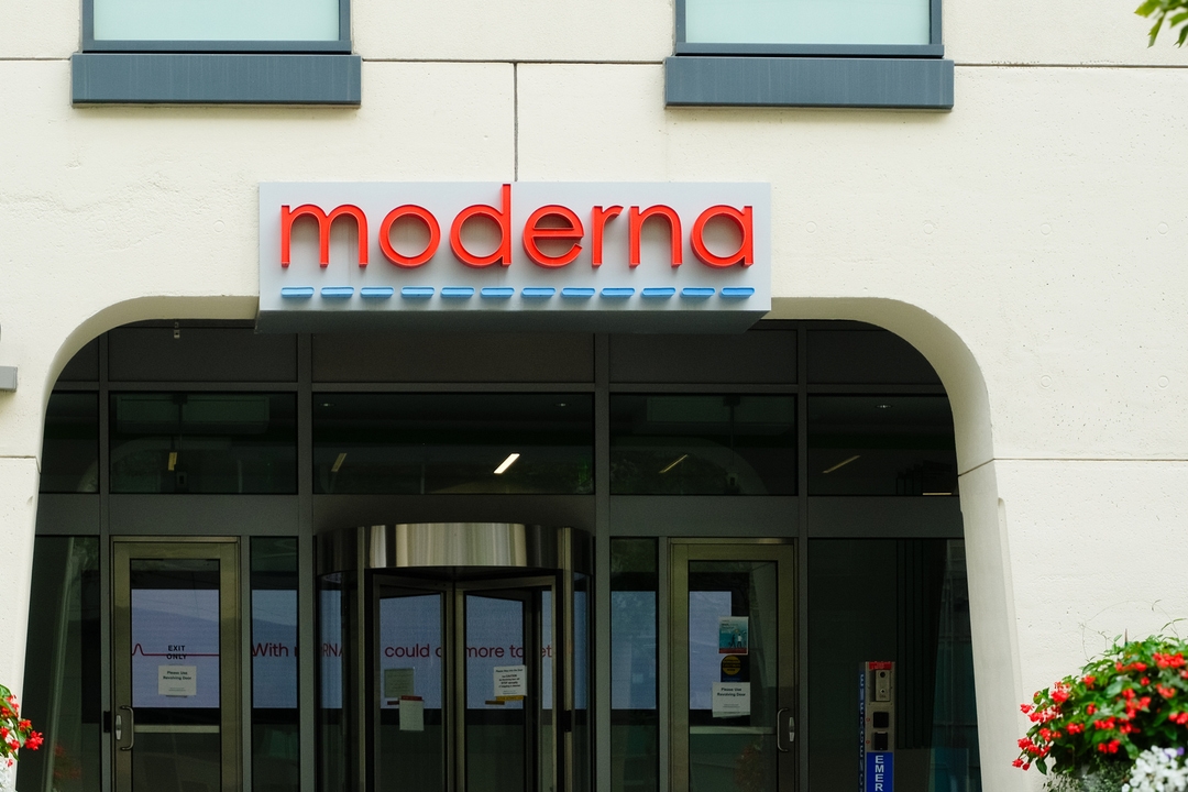 Moderna stock soars 15% as bulls cheer drug pipeline update: Next stop ...