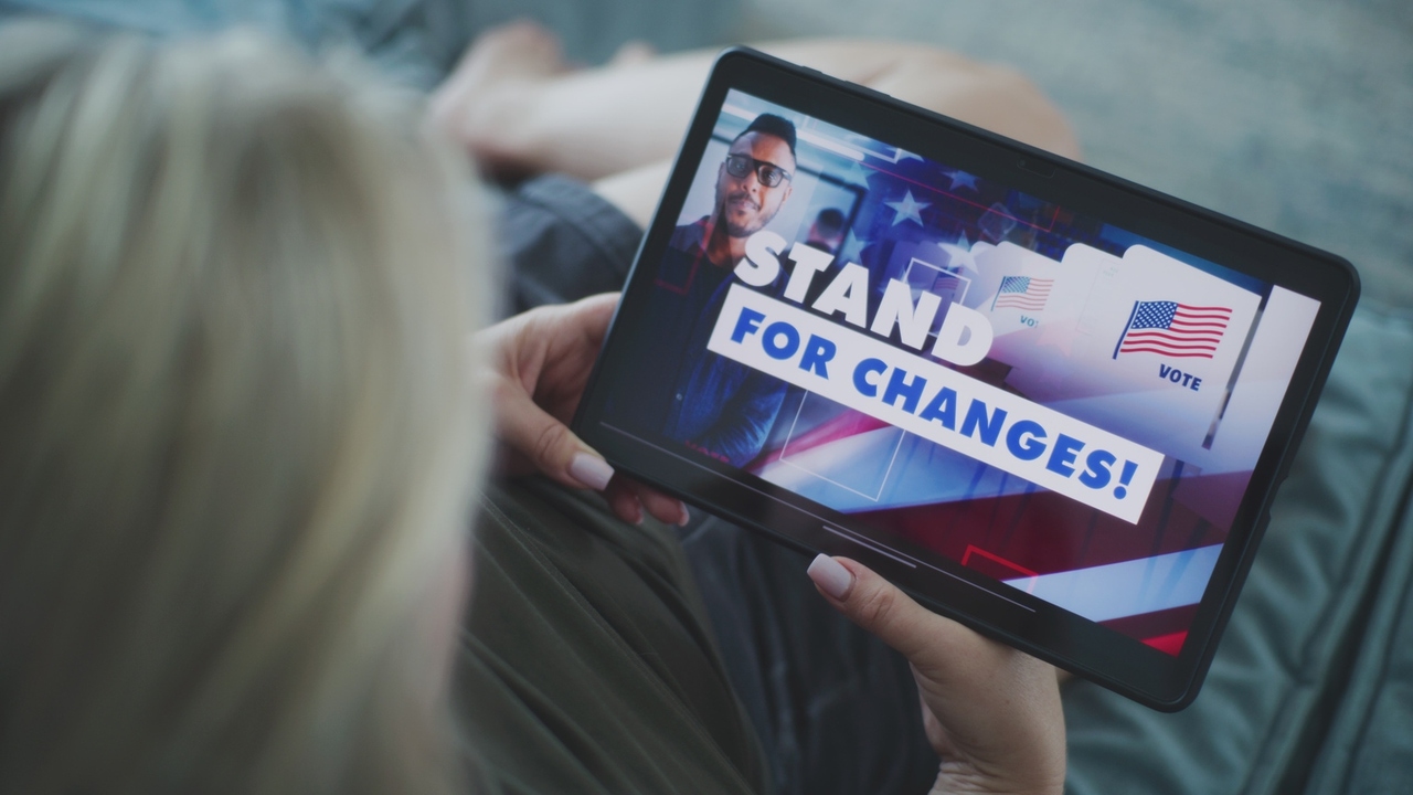 Newsmax (NMAX) Stock: Meme Hype Meets Harsh Reality | Seeking Alpha