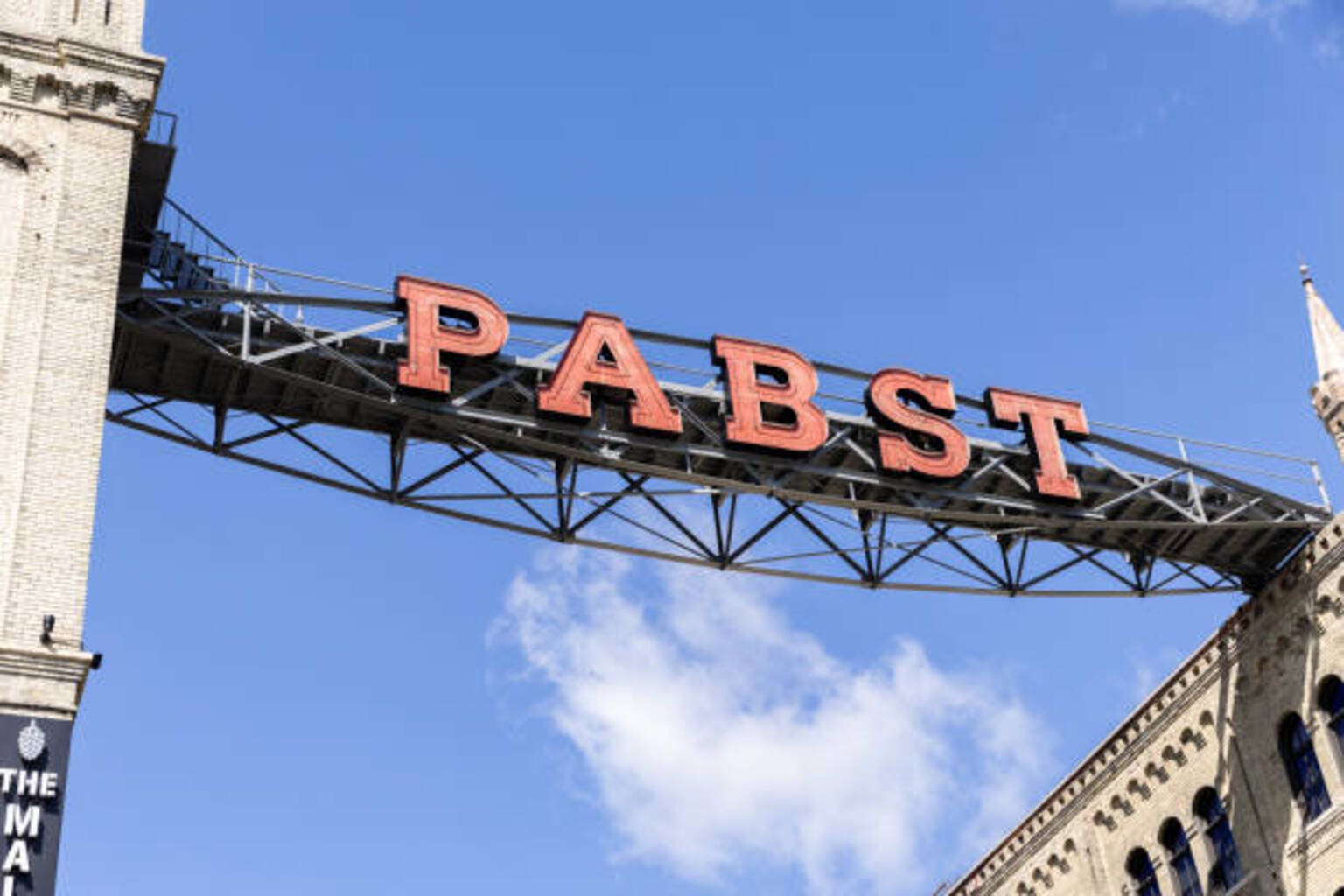 The beer that made Milwaukee famous is now just a memory (BUD:NYSE ...