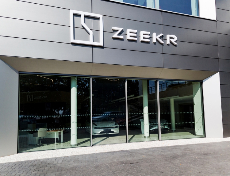 ZEEKR Intelligent is defended by analysts after earnings drop (NYSE:ZK ...