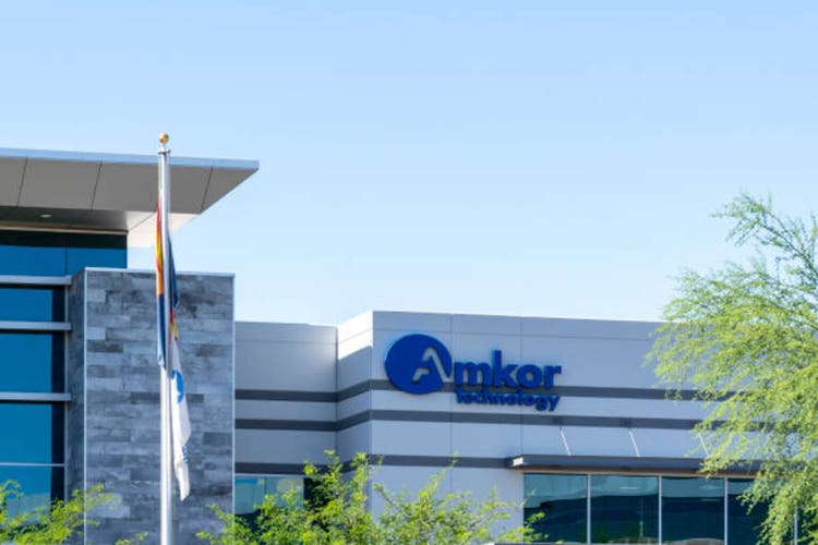 Amkor Technology ticks up as Q4 results, guidance top estimates (AMKR ...