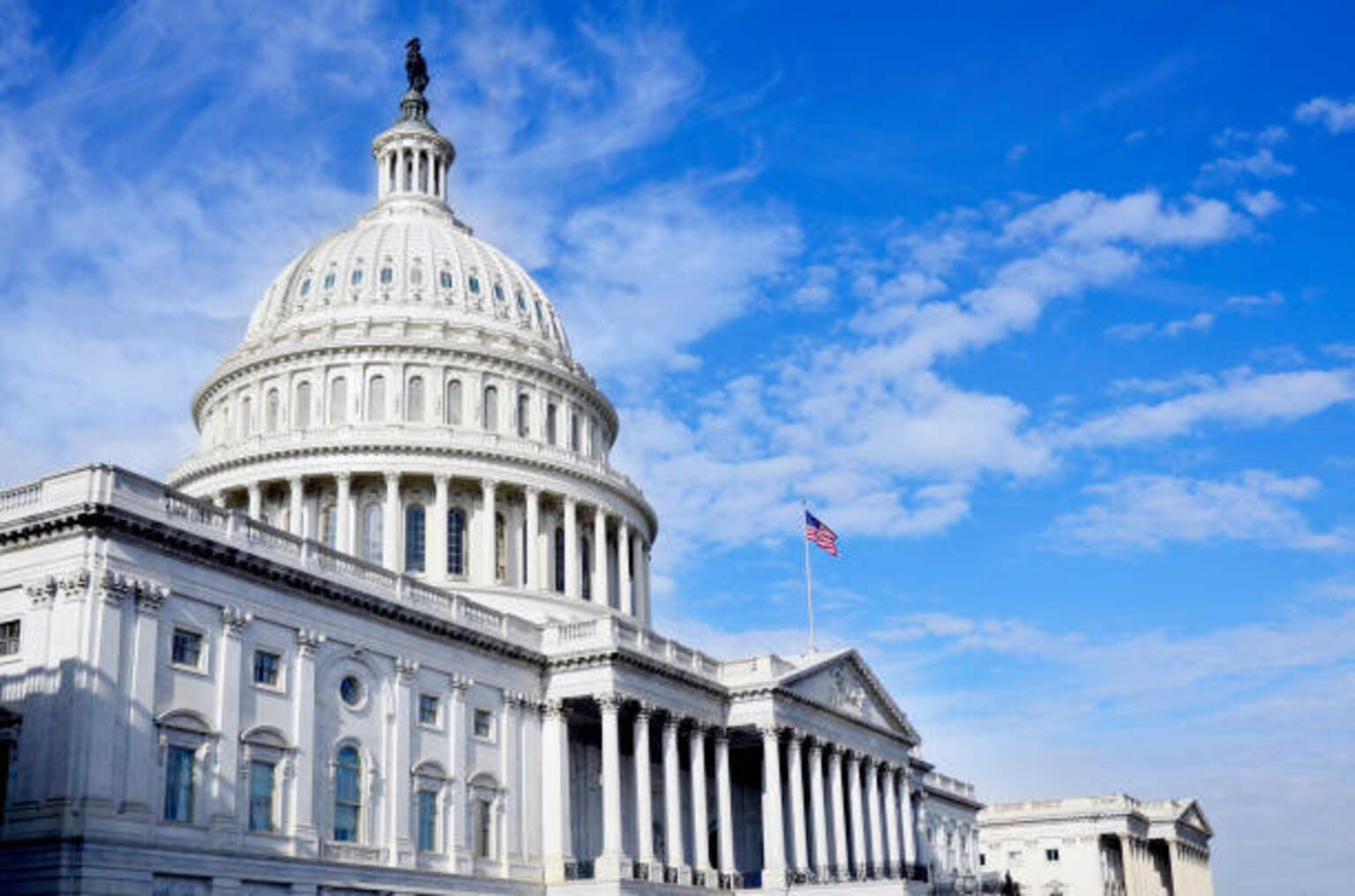 Crypto market structure bill advances out of Senate Agriculture ...