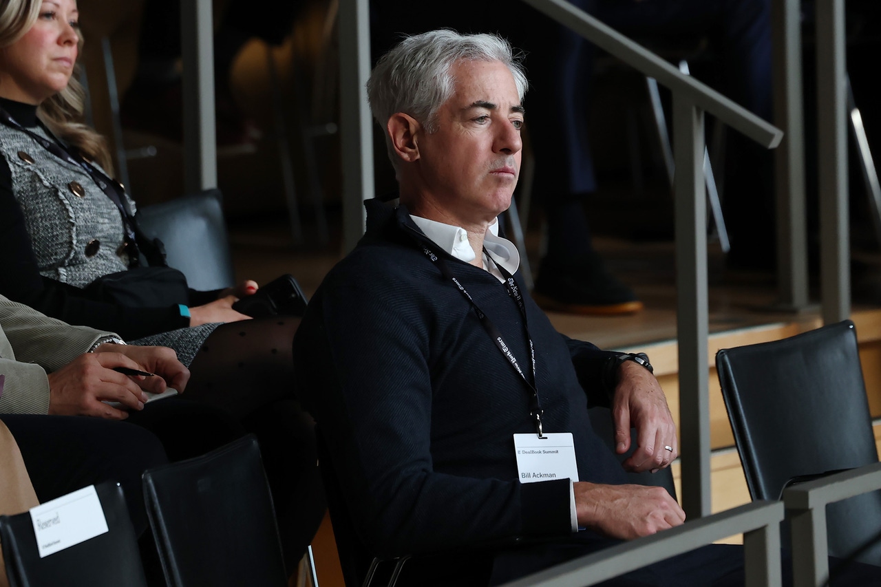 Bill Ackman warns of recession risk, urges Trump to delay tariffs ...