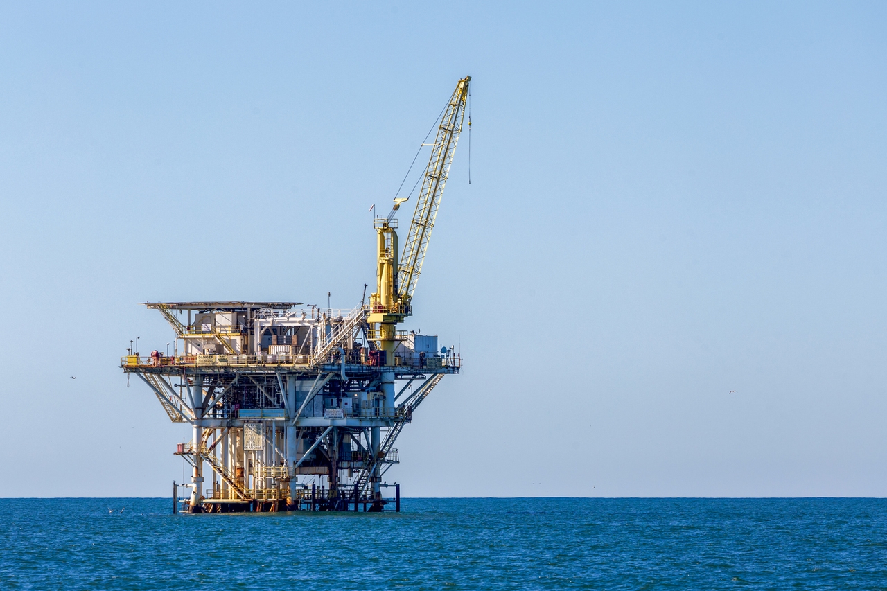 Hess Corporation: Another Platform Begins Operations Soon (Rating ...