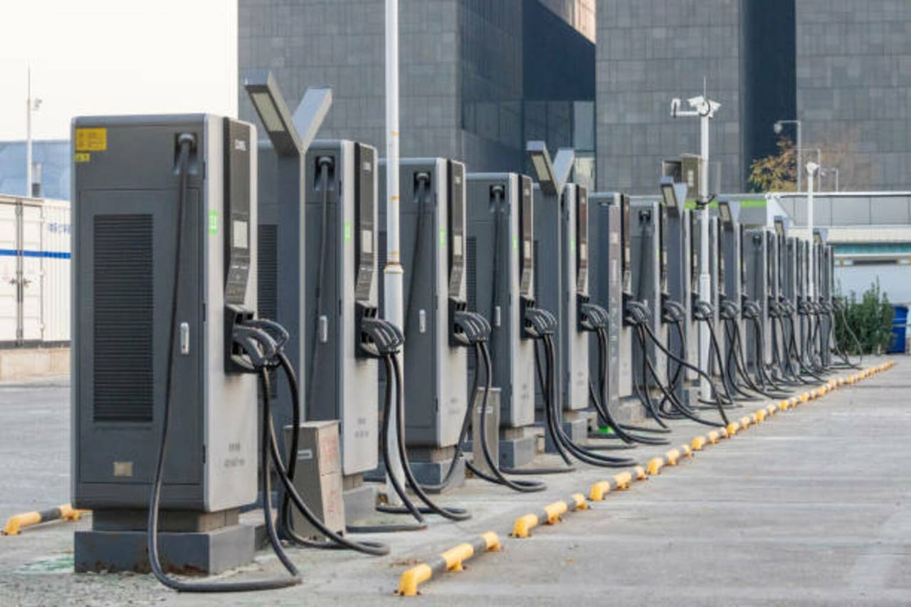 U.S. charging networks expand as oil shock boosts EV interest (DRIV ...