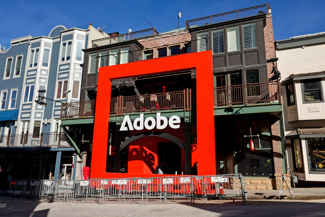 Adobe stock falls despite Wall Street analysts' positive commentary ...