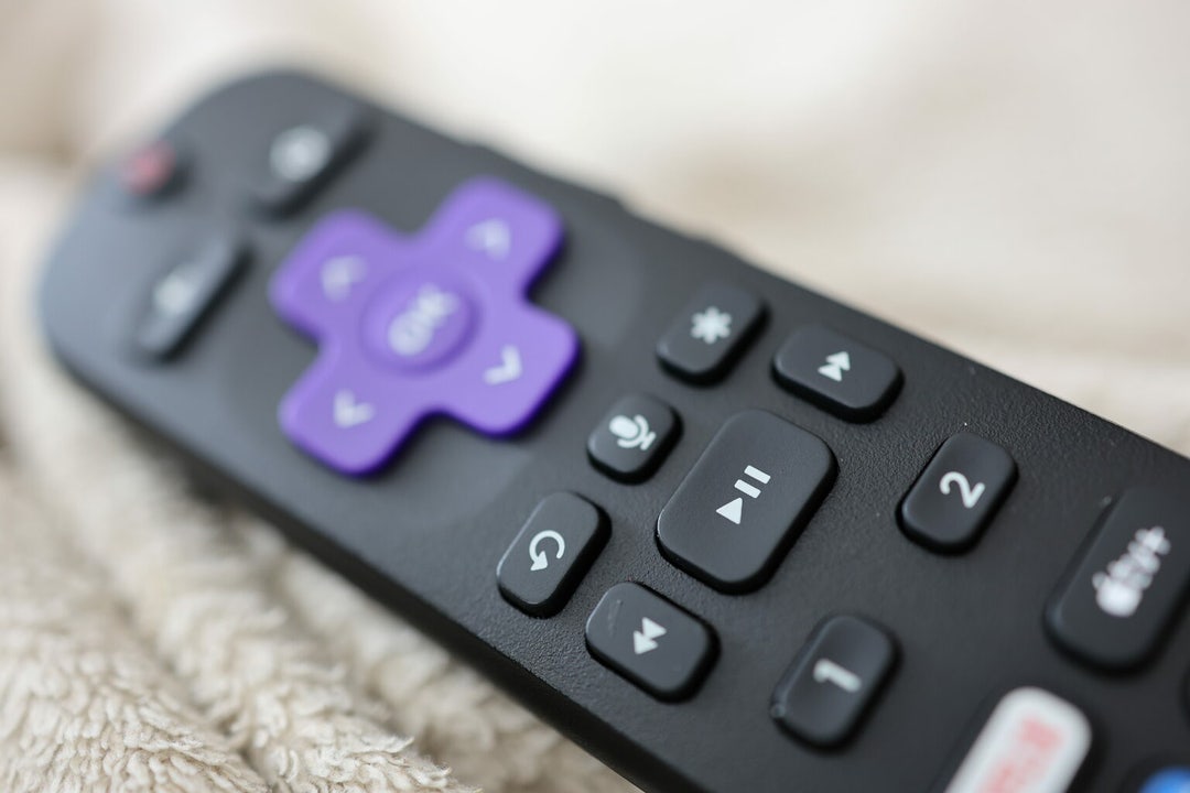 Roku Stock: Even A Smaller Share Of A Larger Pie Makes It A Solid Buy ...