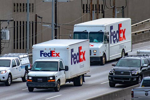 FedEx rallies after issuing favorable guidance amid the holiday rush ...