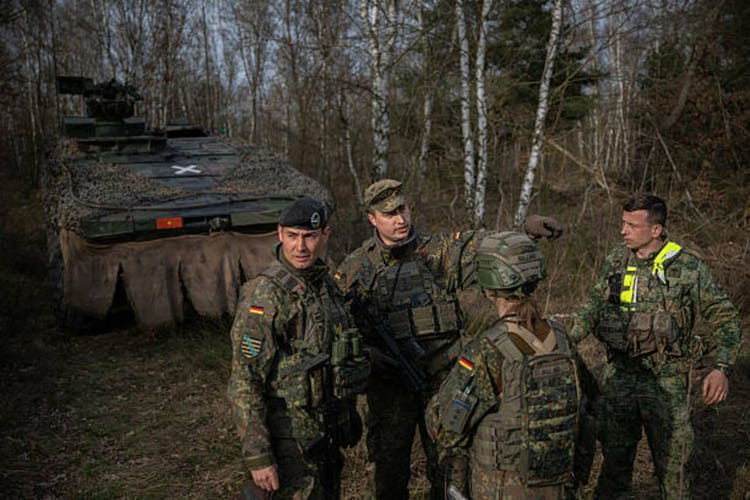 General Dynamics wins $3.5B contract to supply reconnaissance vehicles to Germany (GD:NYSE ...