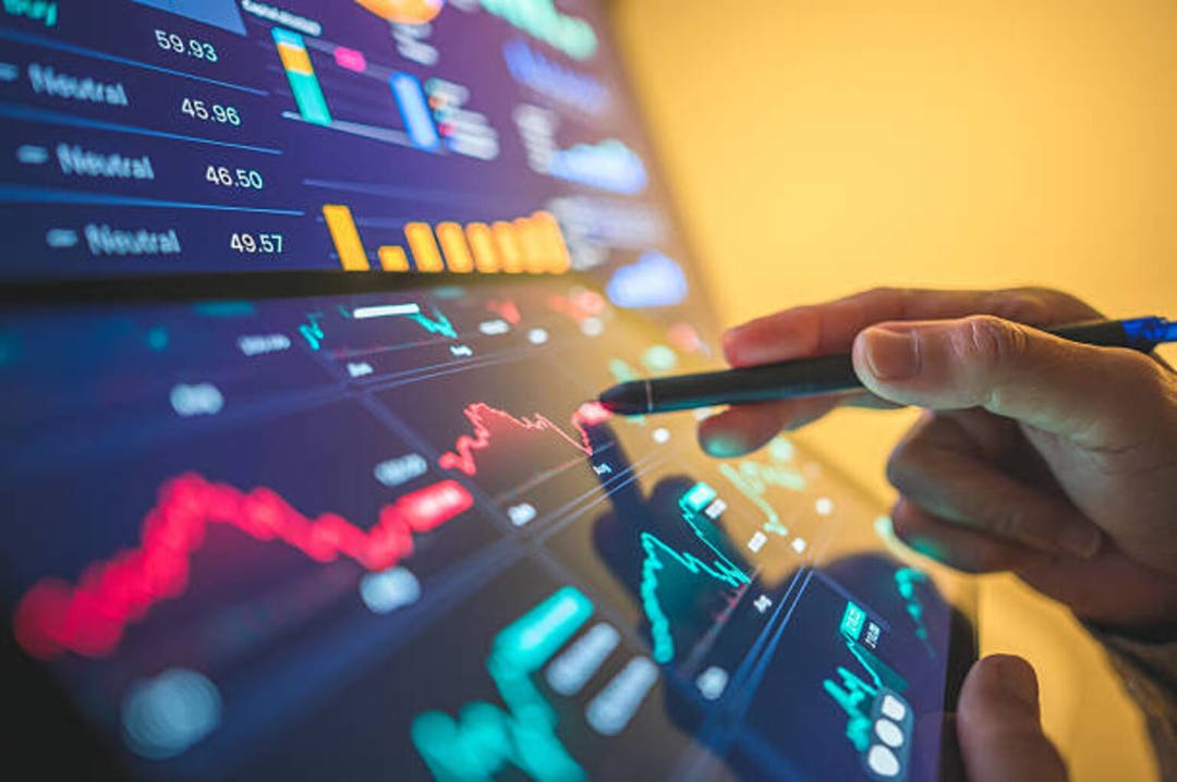 Nasdaq-100 falls more than 4% as Arm, AMD, and Micron lead the broad ...