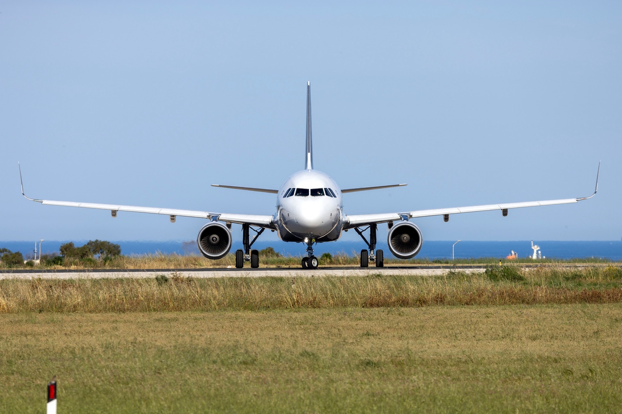 Airbus Wins Almost $20 Billion In Airplane Orders, Delivery Crisis ...