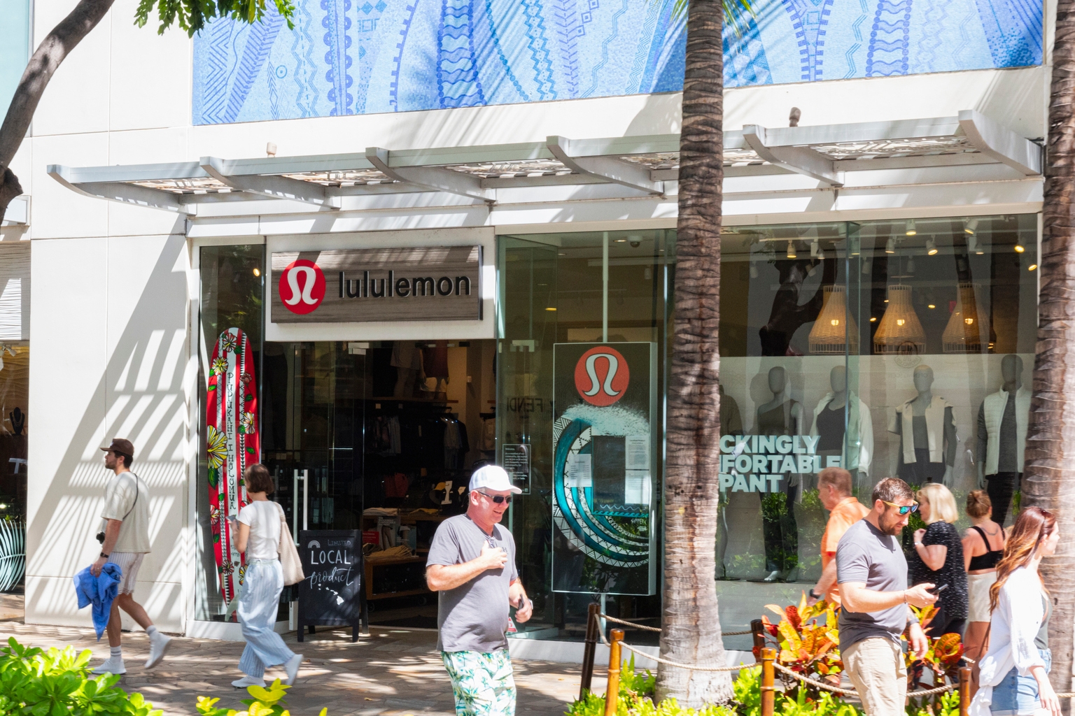lululemon Can Stretch Higher After Tariffs Ruling (NASDAQ:LULU ...