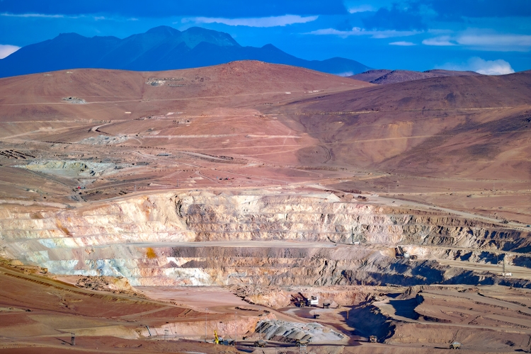 McEwen: High Gold Leverage With Exposure To A Phenomenal Copper Mine ...