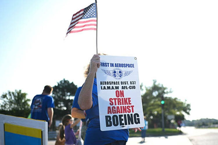 Boeing, machinists union to resume talks as strike hits 75 days (BA ...