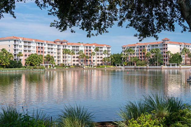 Marriott Vacations Worldwide earns upgrade as new CEO restores sales ...