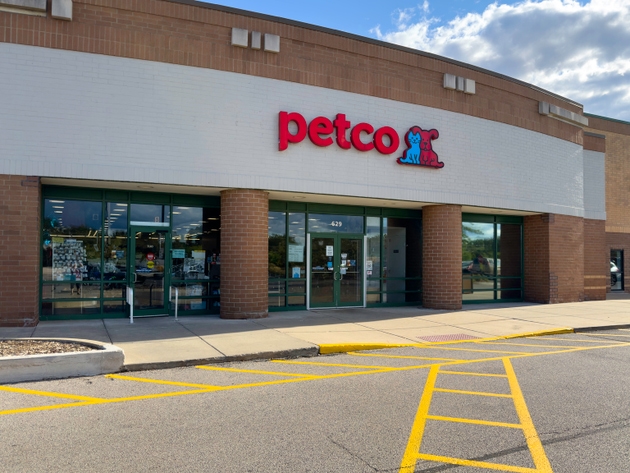 Petco skyrockets after guidance surprises to the upside (WOOF:NASDAQ ...