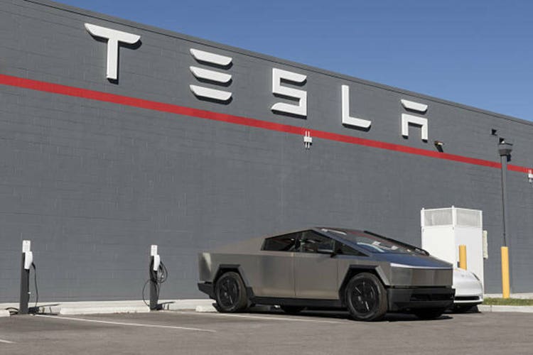 Tesla faces EU roadblock as Sweden urges ban on FSD tech over speed ...