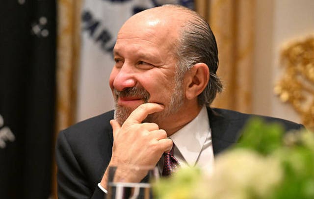 Lutnick pushes back on tariff blame for negative ADP jobs print (US10Y ...