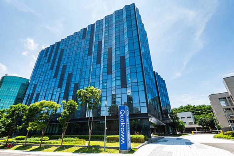 Qualcomm in spotlight as BofA reinstates coverage, sees 'lukewarm ...