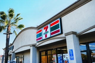 Nike uses the 7-Eleven convenience store chain for inspiration in Japan ...