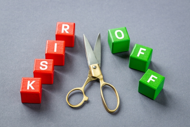 Morgan Stanley Direct Lending: Time To Click 'Risk-Off' Button (Rating ...